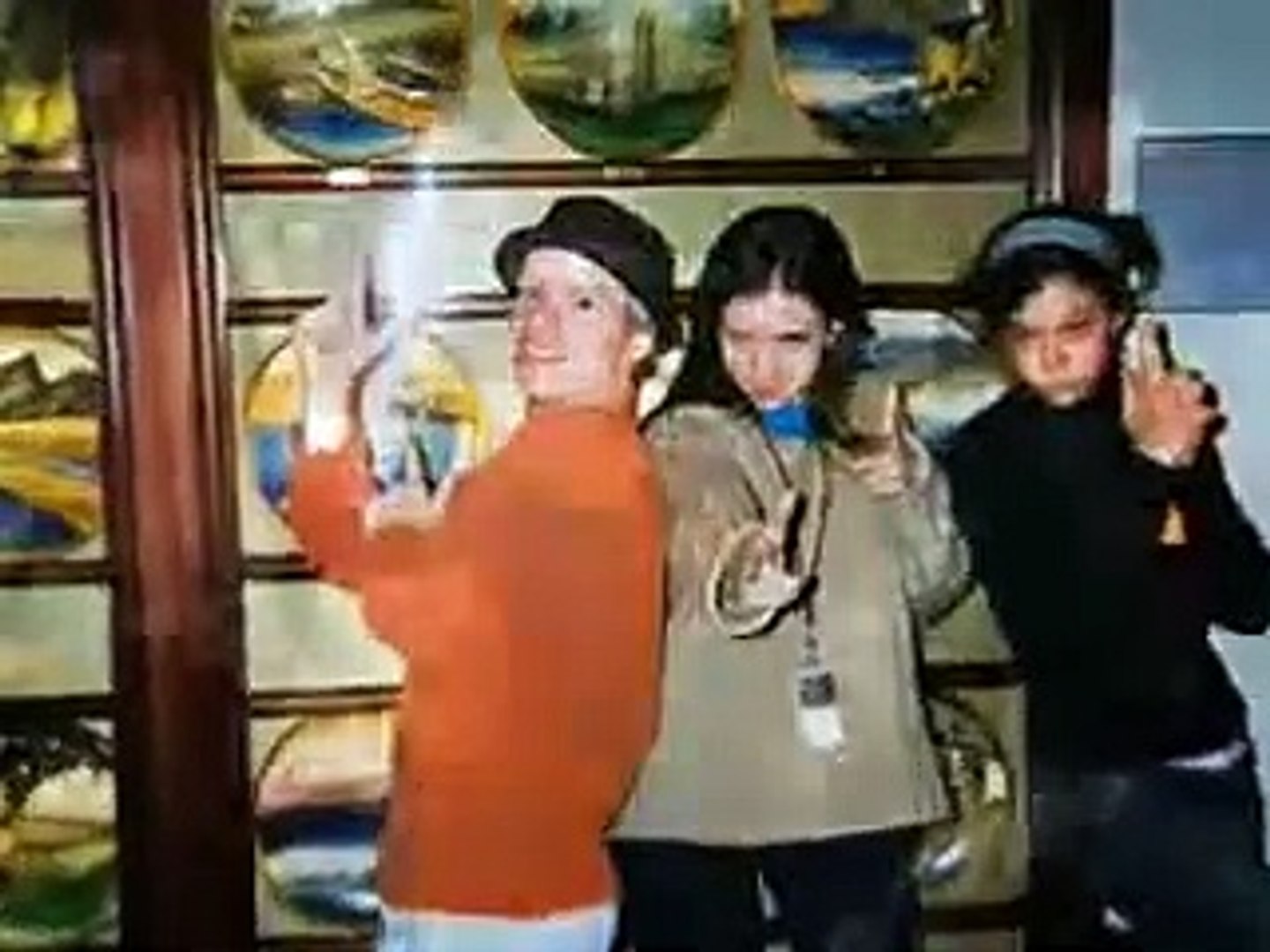 Emily Perkins Katharine Isabelle