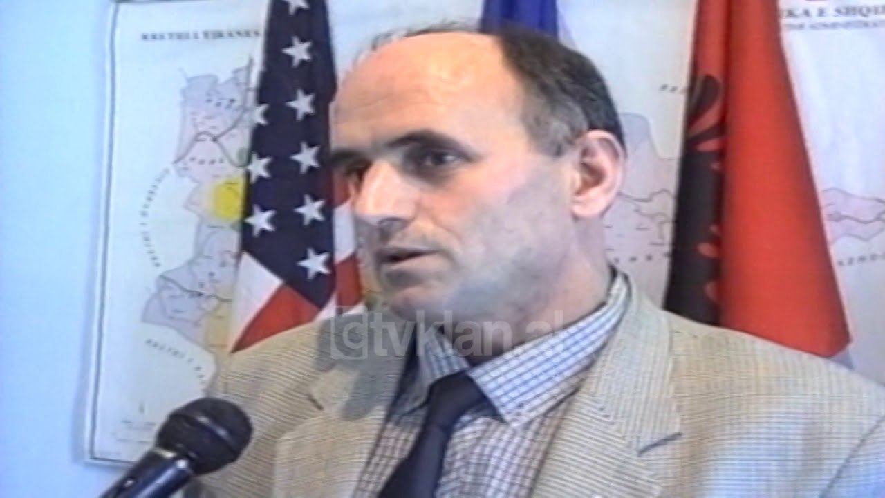 Memaliaj, hidhet ne ere busti i Azem Hajdarit, reagon PD - (22 Shtator ...