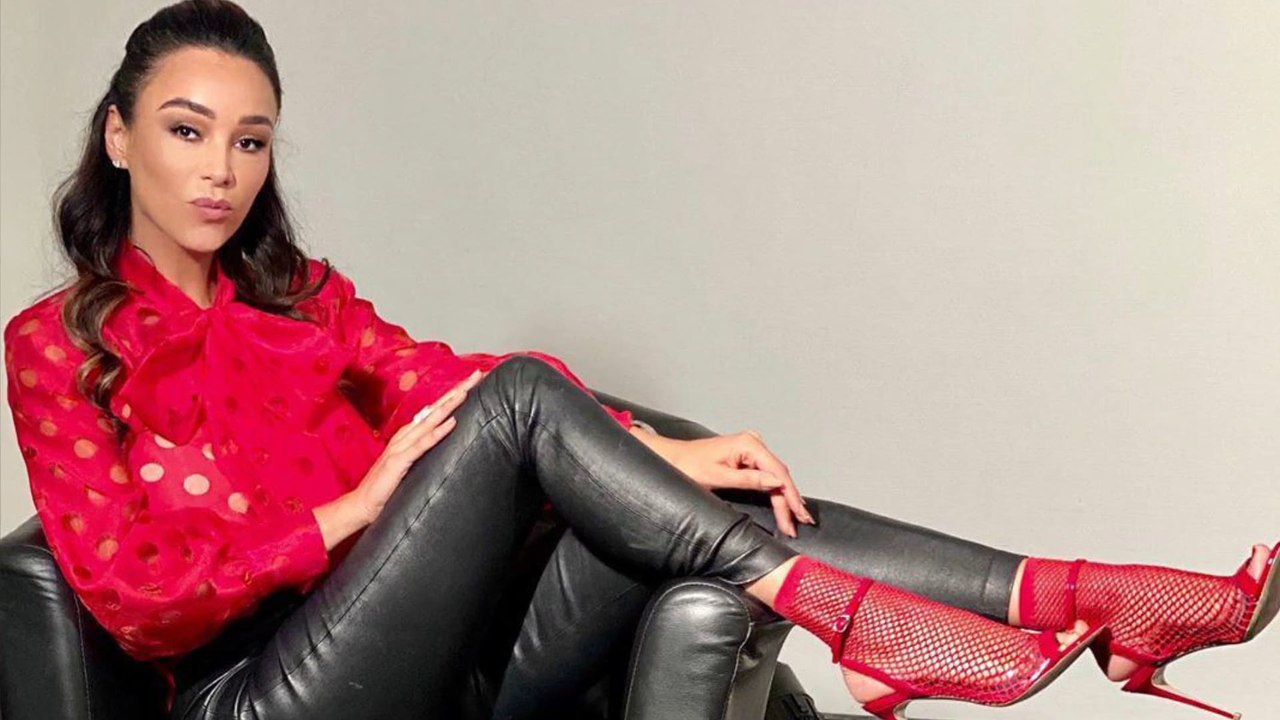 Verona Pooth in hautengem Leder und Transparent-Top - video Dailymotion