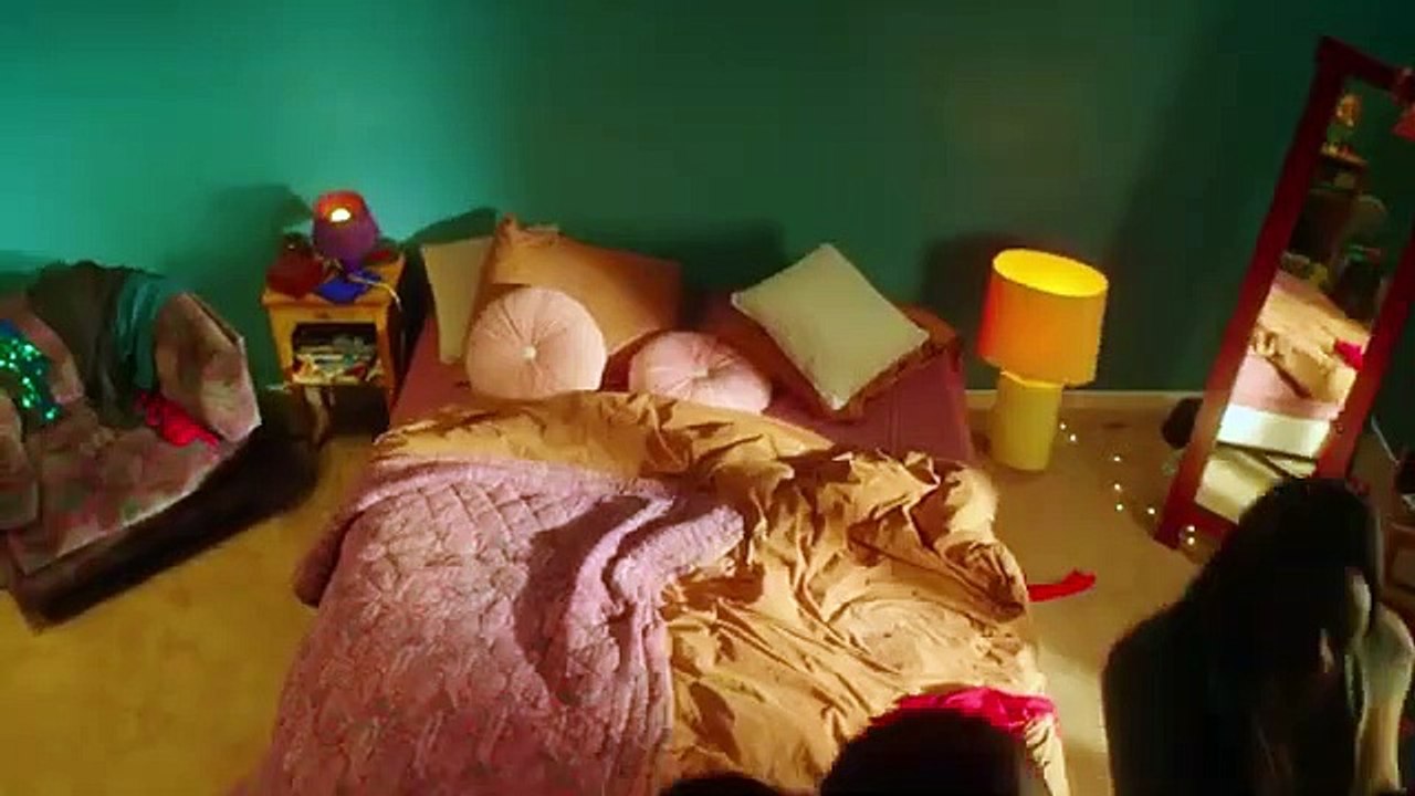 Aya Nakamura - Plus Jamais feat Stormzy Clip officiel - Vidéo Dailymotion