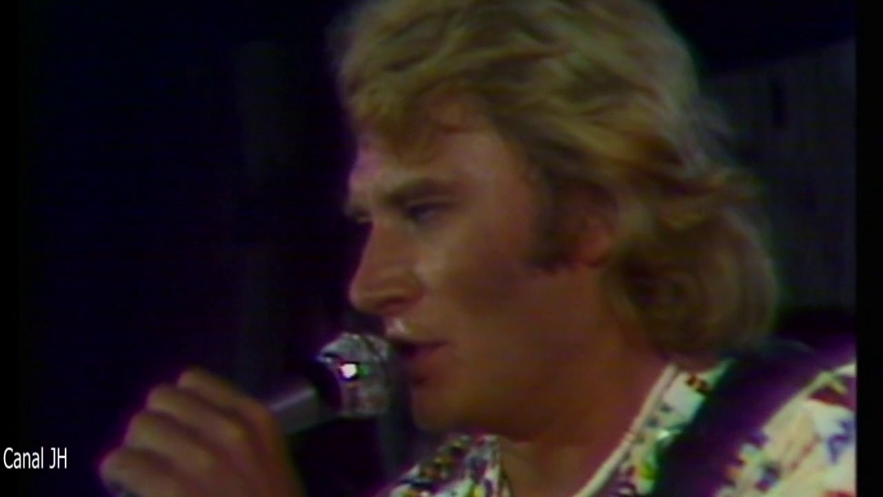 Johnny Hallyday "Gabrielle" Porte-avion Foch 1979 - Vidéo Dailymotion