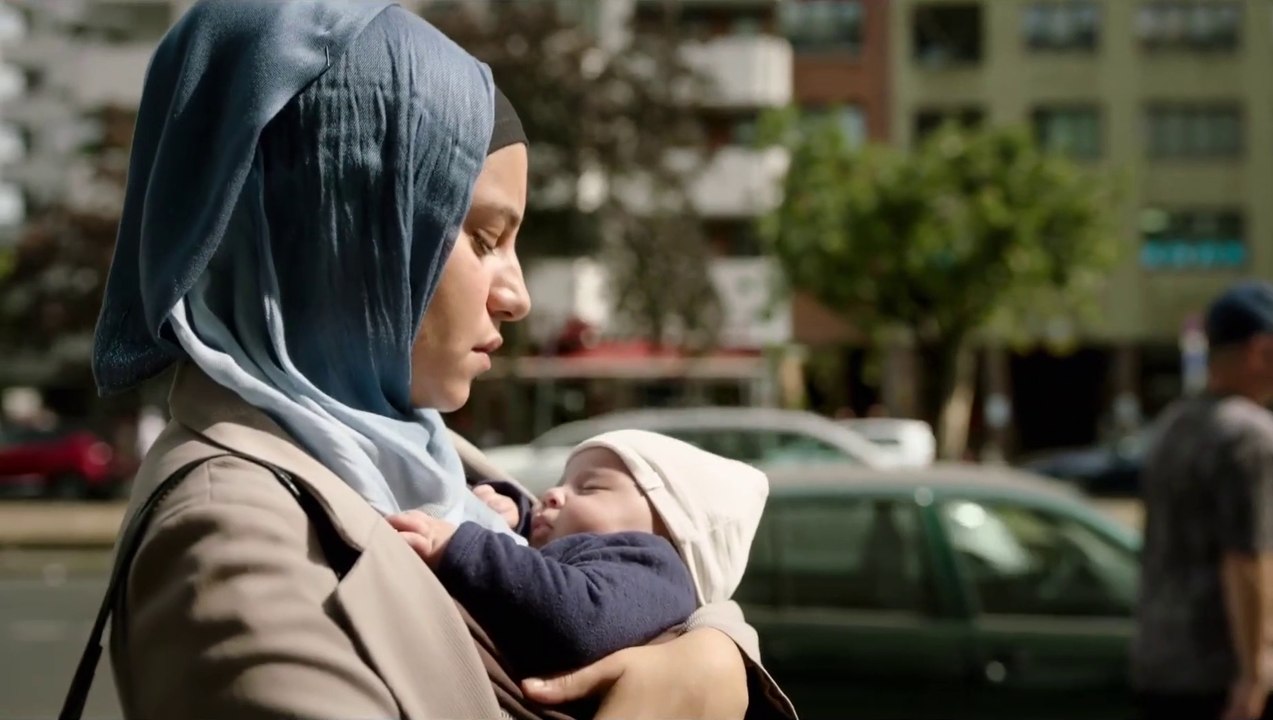 A Regular Woman (2019) Official Trailer - video Dailymotion