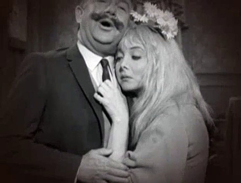 Addams Family S02E20 Ophelia finds Romance - Dailymotion Video