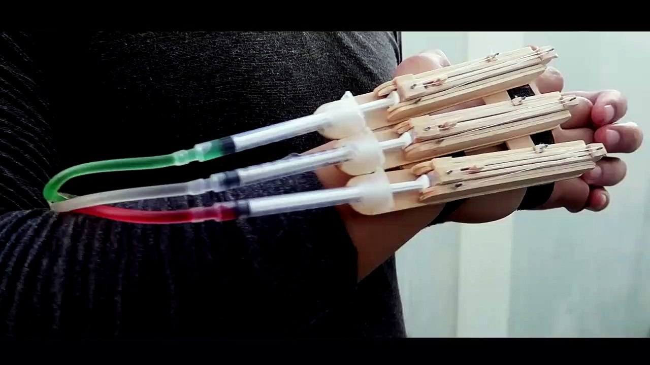 X-MEN WOLVERINE Claws fully automatic DIY tutorial - Popsicle sticks ...