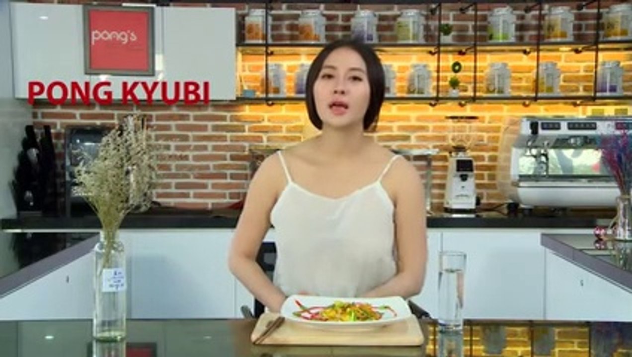 PONG'S KITCHEN - How To Cook STIR FRIED SEITAN WITH VEGGIES - Beautiful ...