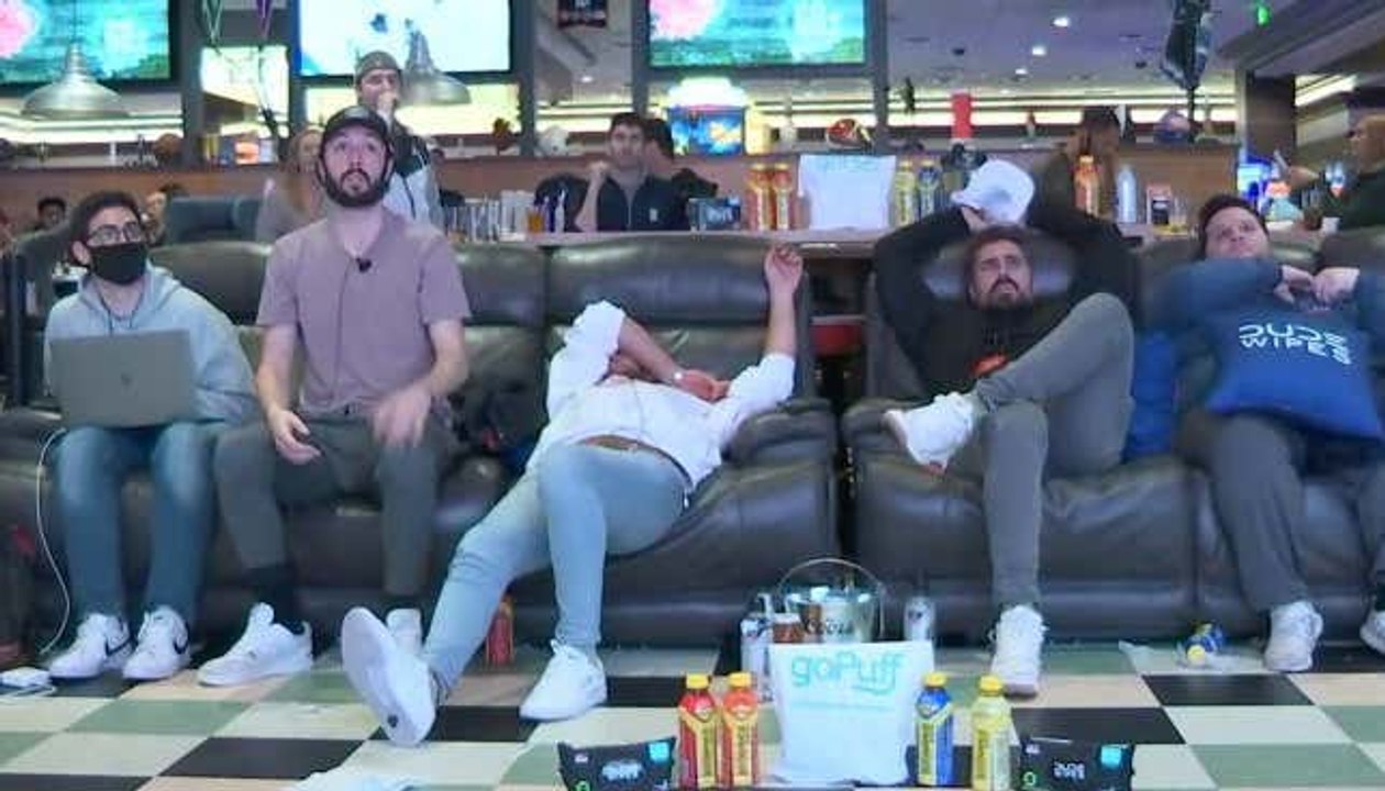 Highlights: Cheeto Tongs, Broken Honey and Sweet 16 Saturday at ...