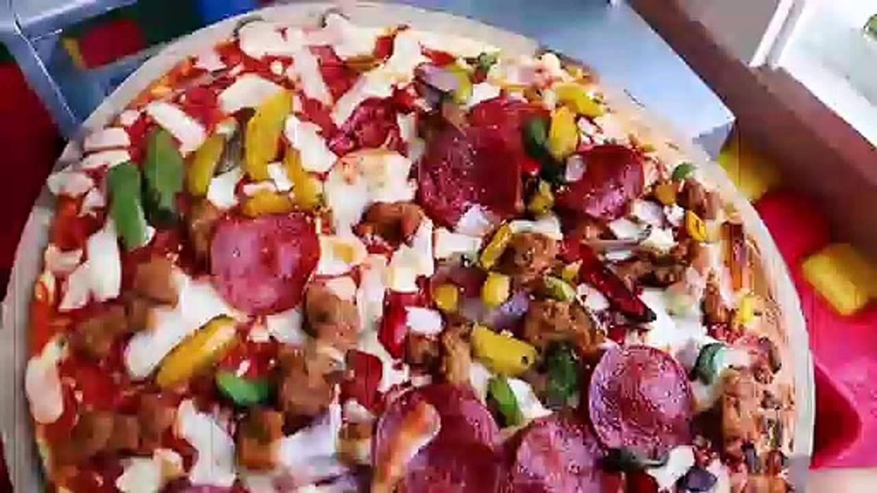 Alex And Eric Pretend Play Pizza Drive Thru Restaurant | Funny Food ...