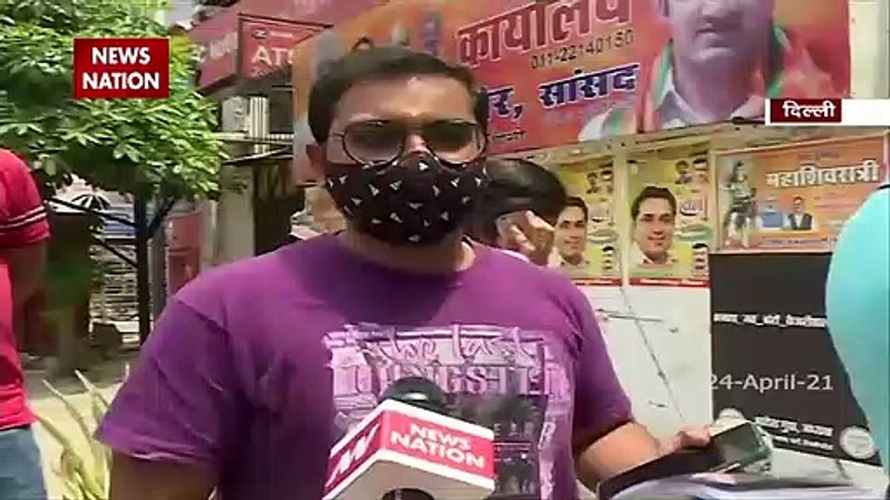BJP MP Gautam Gambhir offers free Fabiflu at his East Delhi - video Dailymotion
