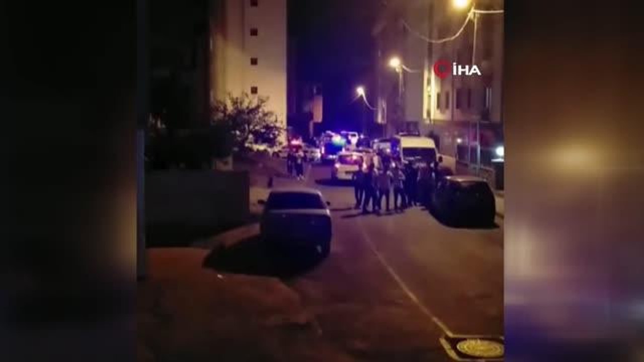 Pendik'te bıçaklı dehşet: 1 yaralı - Dailymotion Video