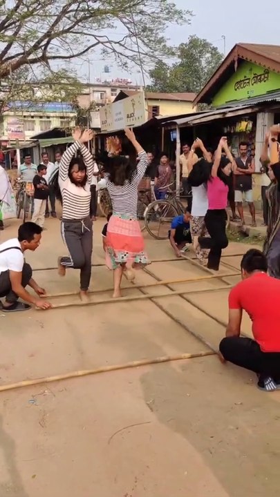 Cheraw Dance By Local Girls | Bamboo Dance | Mizoram,Assam ...