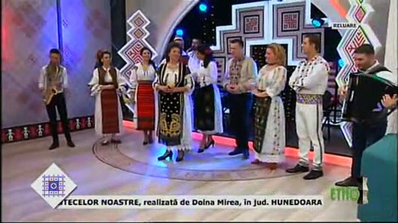 Ana Munteanu - Trandafir cu creanga-n apa (Matinali si populari - ETNO ...