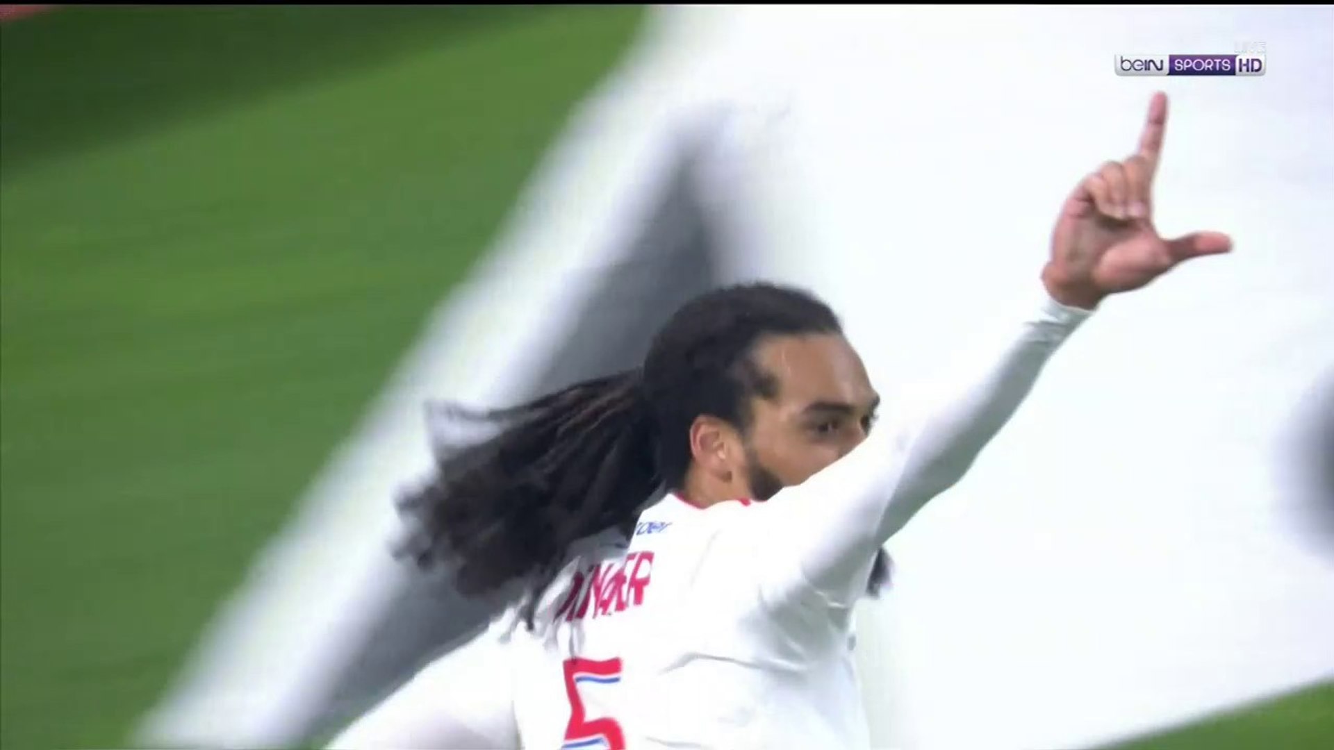 Denayer scores the second for OL against Mónac | beIN SPORTS
