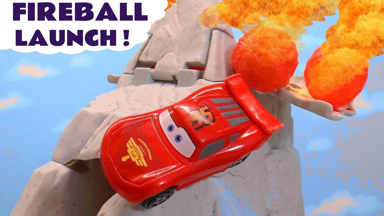 Hot Wheels Fireball Volcano Challenge with Disney Pixar Cars 3 ...