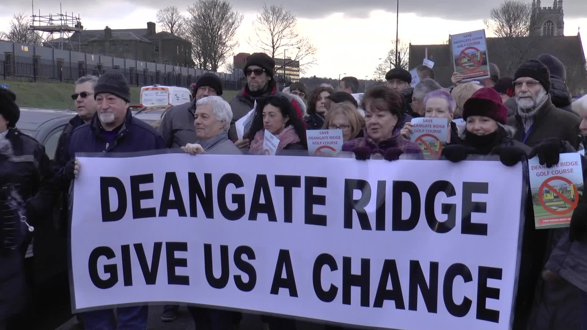 Protest against closure of a popular golf course in Hoo