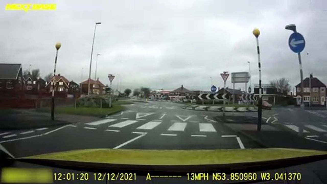 Blackpool driver goes wrong way around Bispham roundabout - video ...