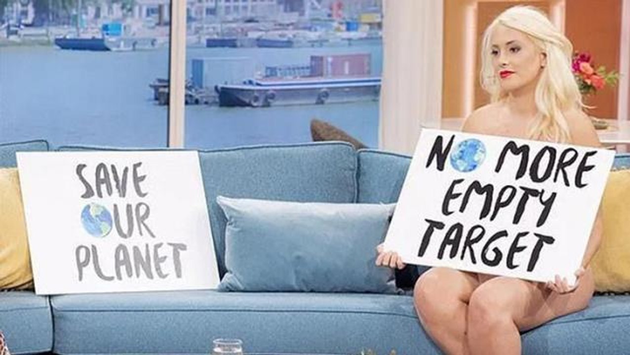 Çıplak şekilde eylem yapmasıyla tanınan ünlü aktivist Laura Amherst ...