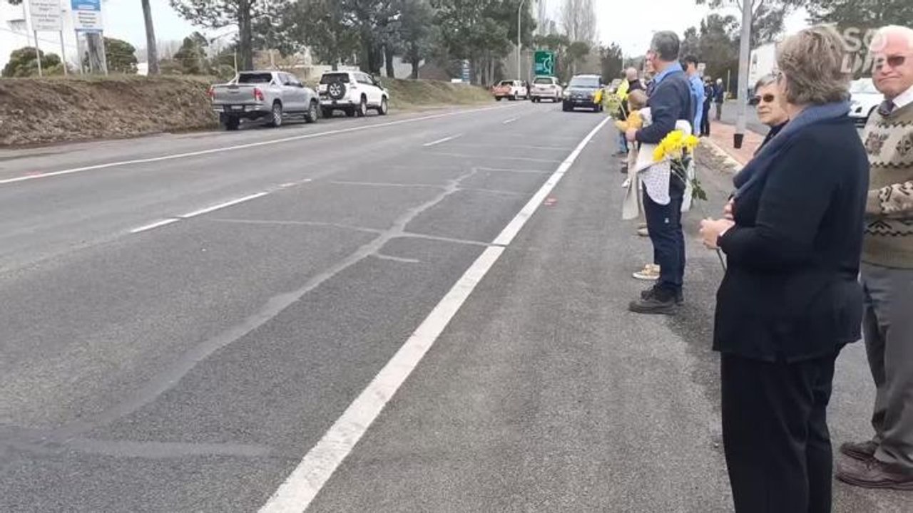 Bega - Michael Shipton funeral procession - video Dailymotion