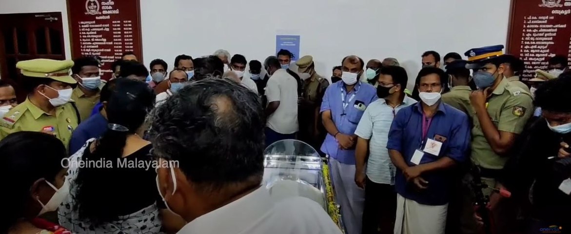 Uppum Mulakum Serial Fame Al Sabith Opens Up About His Phone Number And ...