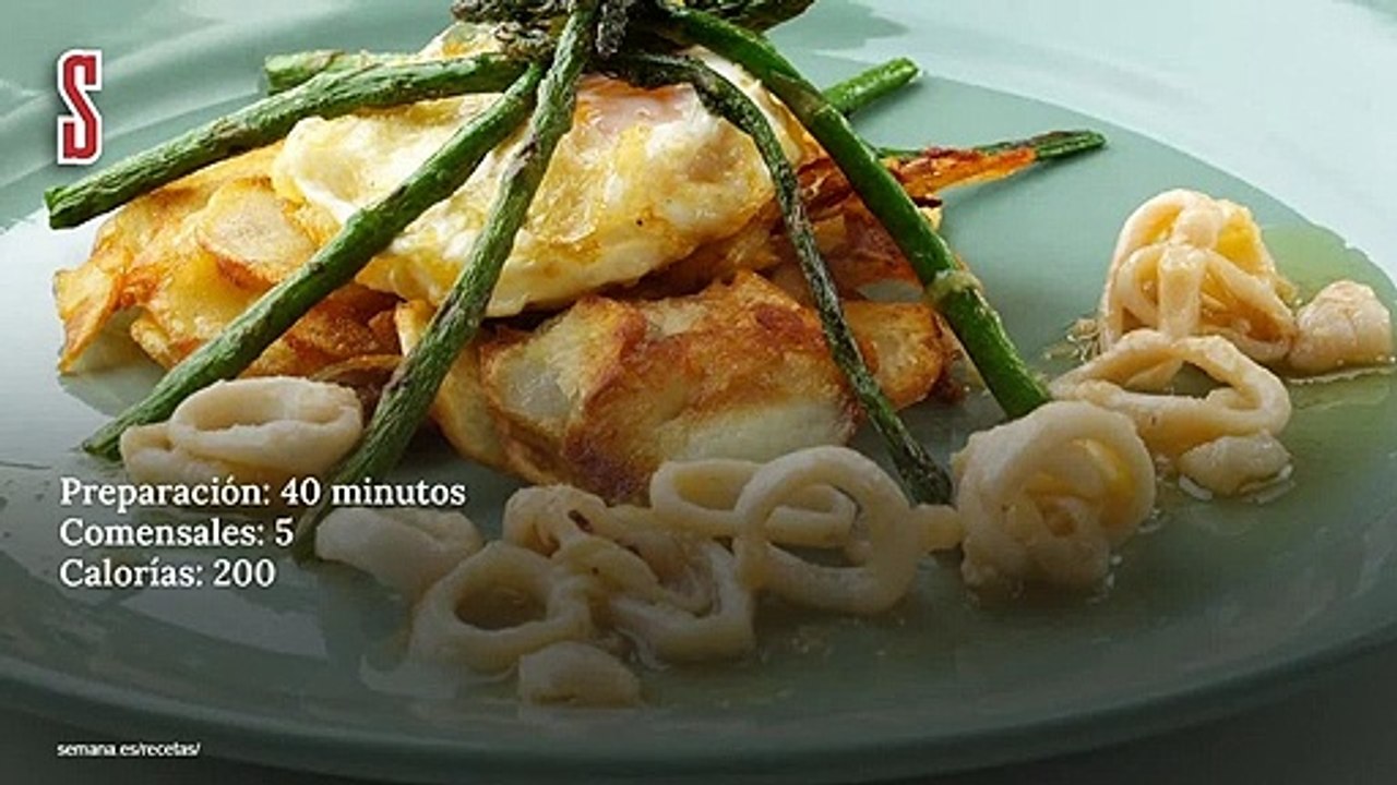 Vídeo Receta: Huevos fritos con espárragos, cebolleta y chipirones ...