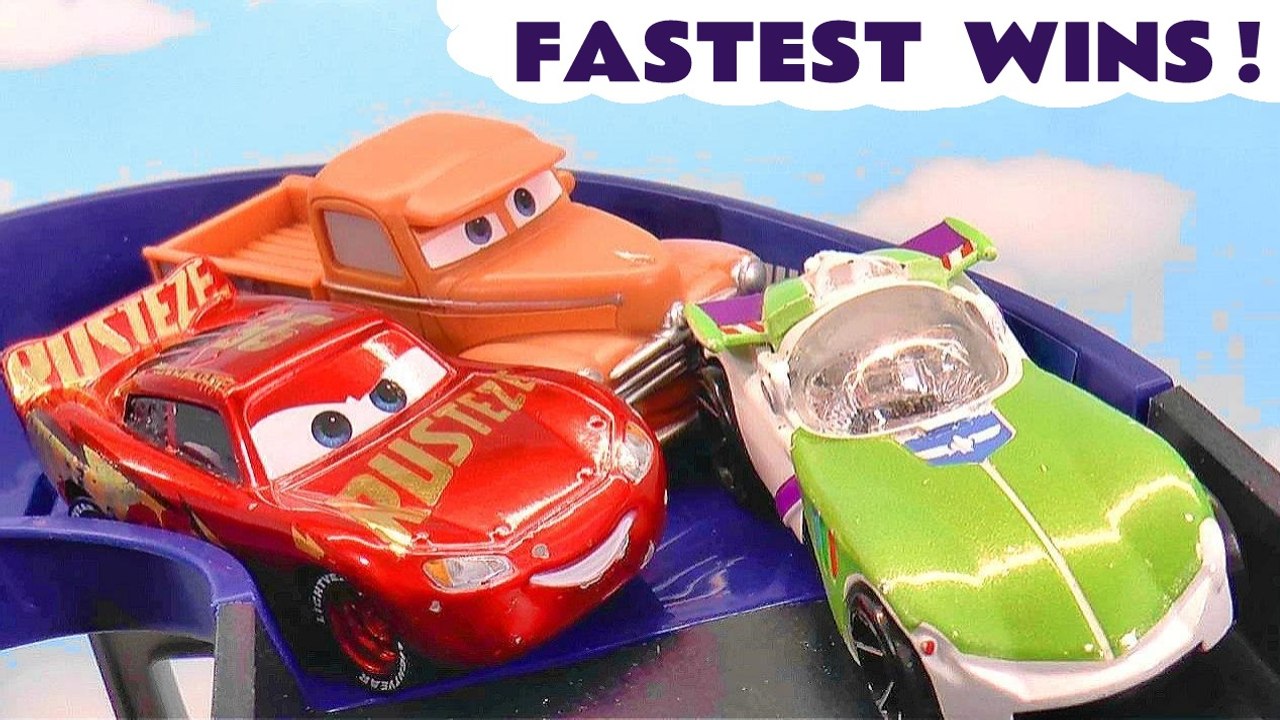 Cars 3 Lightning McQueen in Fastest Wins Funlings Race Competition Toy ...