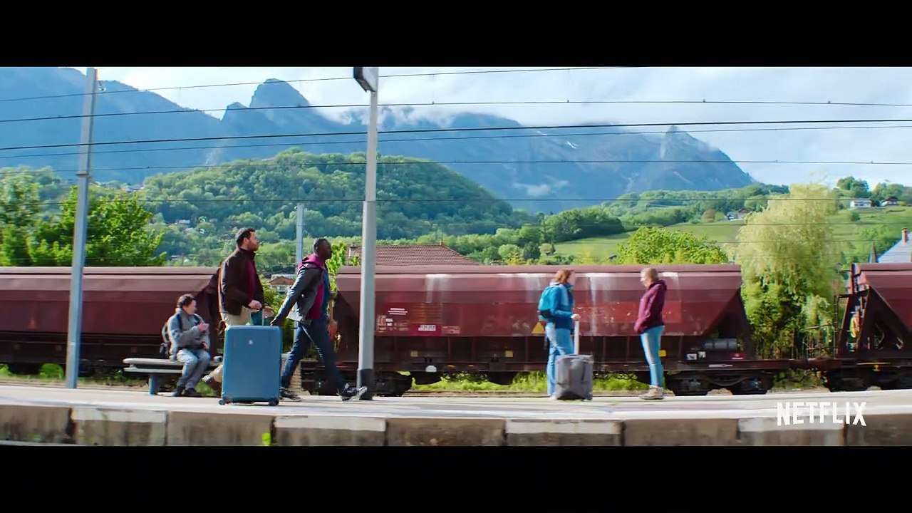 Loin du périph - Bande-annonce officielle [VF] - Netflix France - Vidéo ...