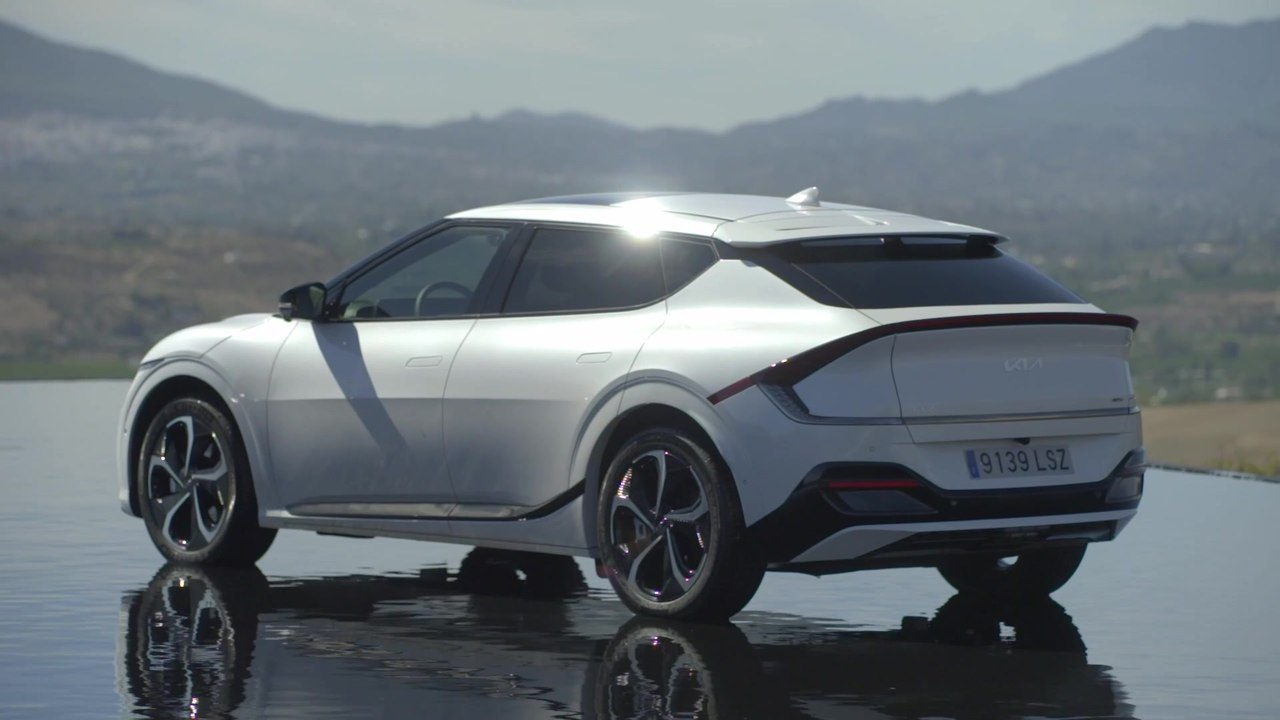 Kia EV6 Exterior Design in Snow White Pearl - video Dailymotion