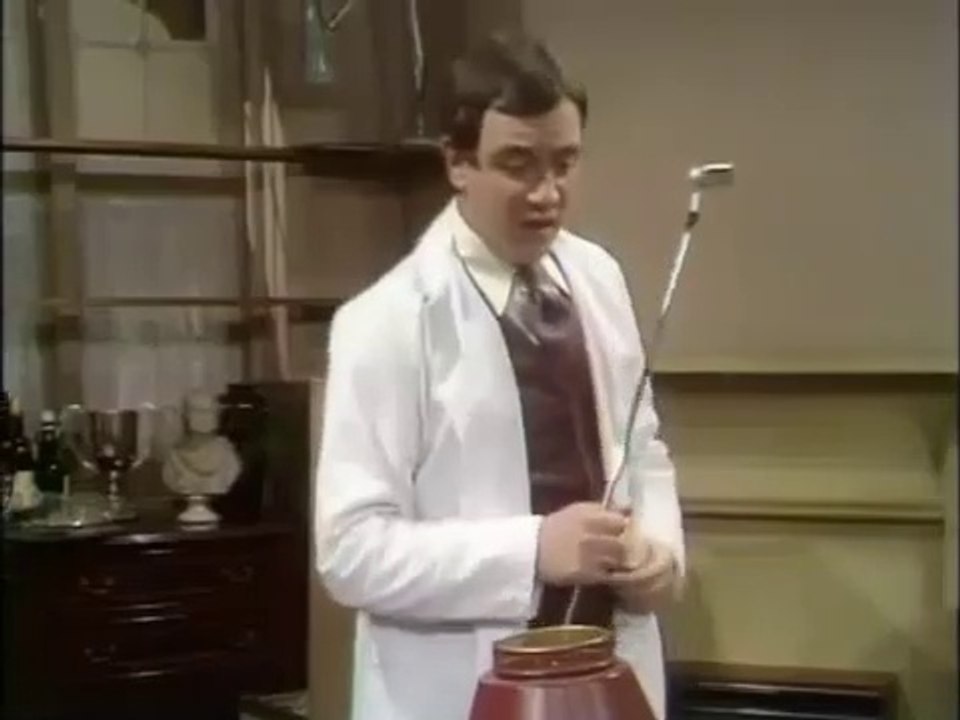 Doctor On The Go S1/E9 'Room For Change Robin Nedwell • Geoffrey Davies ...