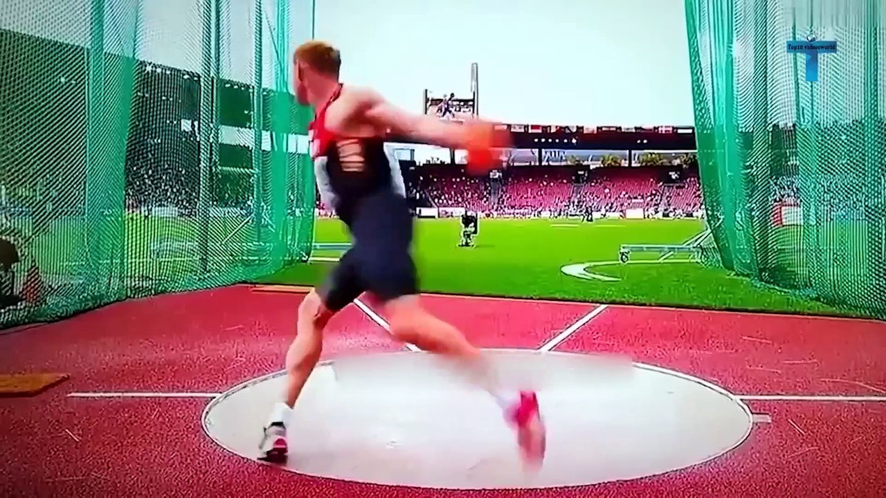 TOP 30 MOST EMBARRASSING AND FUNNY MOMENTS IN SPORTS - video Dailymotion