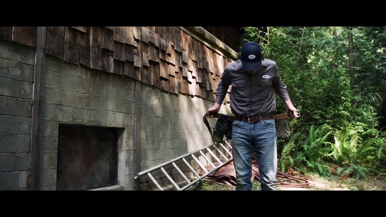 Crawlspace - Official Trailer - Vídeo Dailymotion