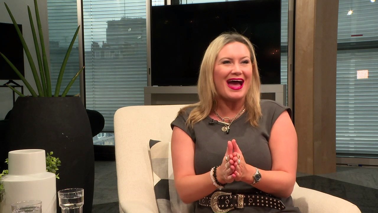 Love Island's Amber Beckford gives her opinion on 'Damiyah' - video ...