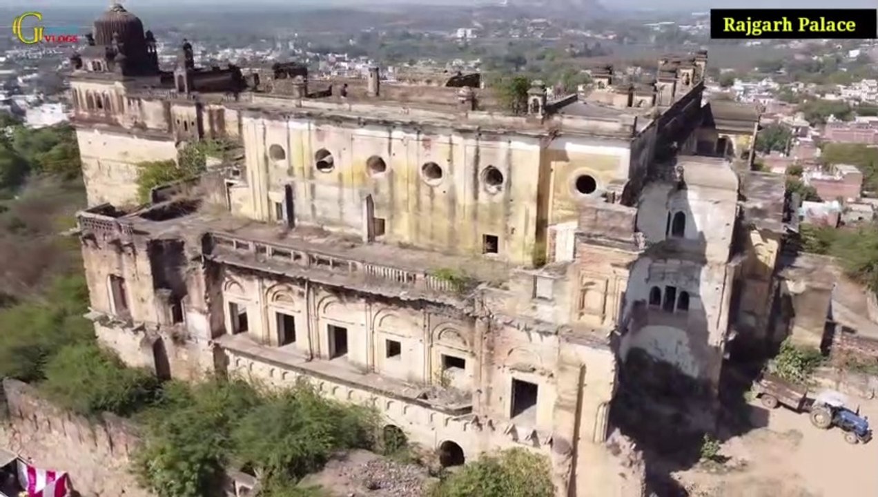 | Rajgarh Mahal | Datia | दतिया रियासत की कहानी बयां करता राजगढ़ महल ...