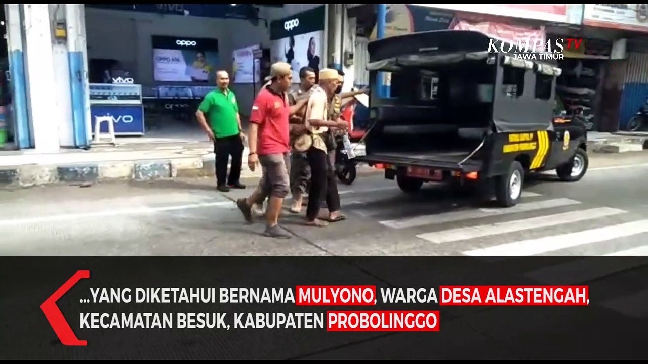 Viral ! Pengemis Paruh Baya Sawer Biduan Dangdut di Probolinggo - Video Dailymotion