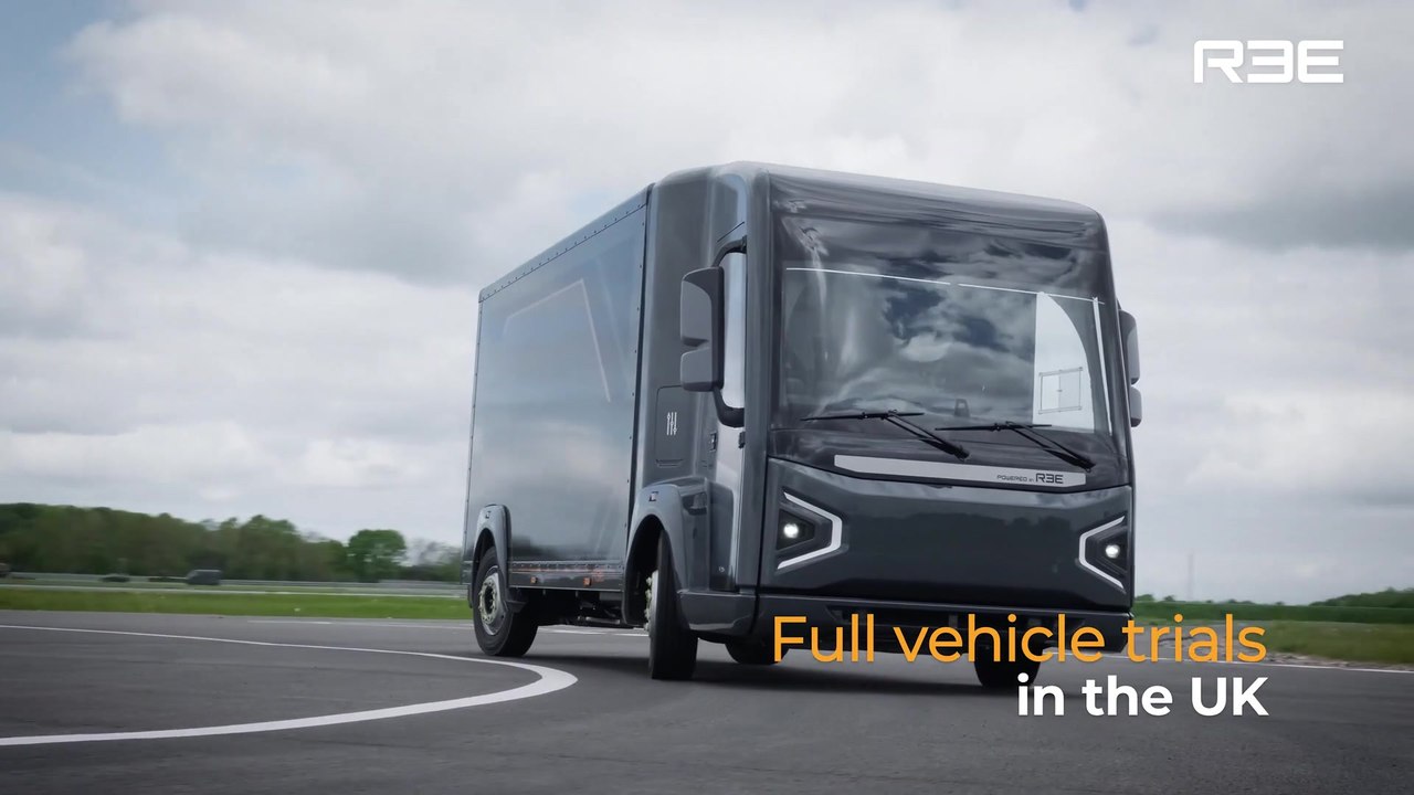 REE Automotive Debuts P7-B, an Electric Class 3 Delivery Truck - video ...