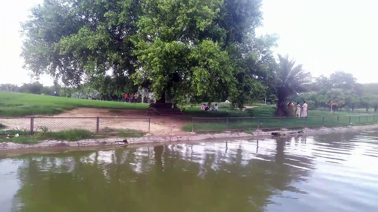 Model town park Lahore bhondi garden - video Dailymotion