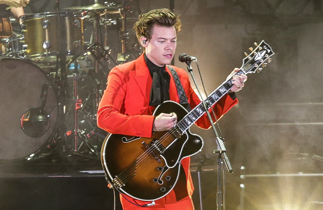 Harry Styles is still writing for his fourth solo album - video Dailymotion