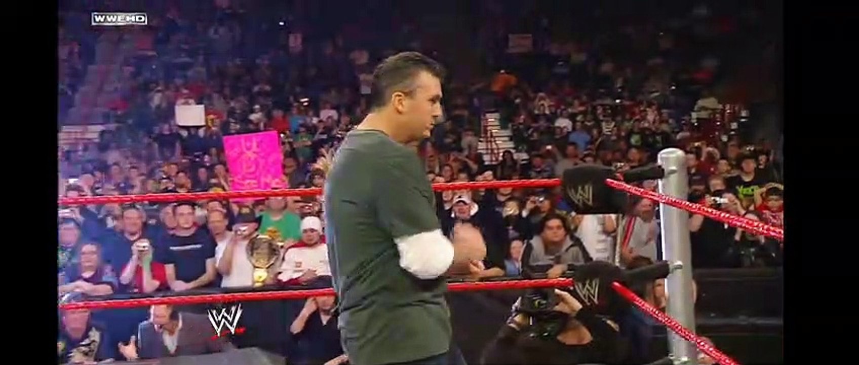 Shane challanges randy orton, randy and legacy attack the mcmahons ...