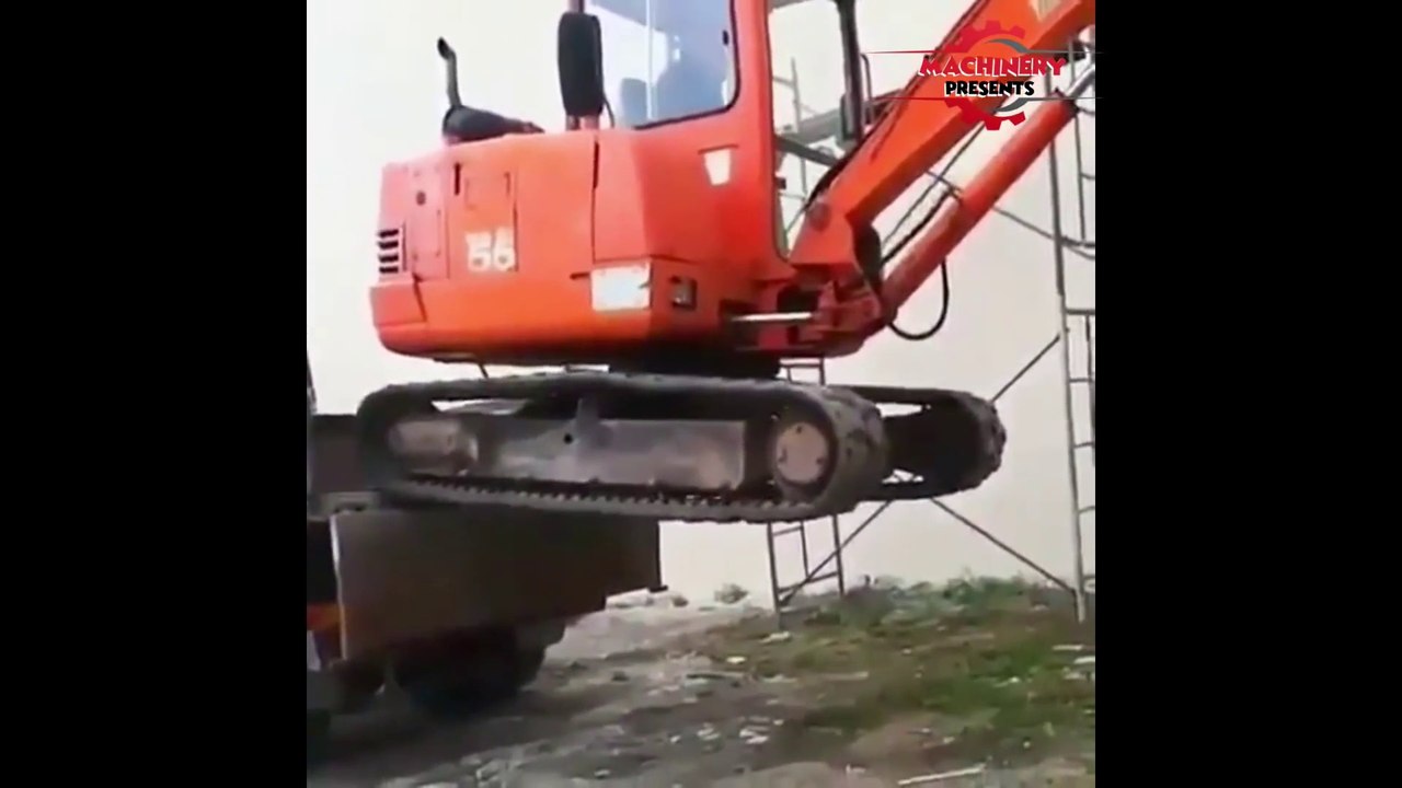 Extremely Idiots Excavator Fails Dangerous Heavy Equipment Driving ...