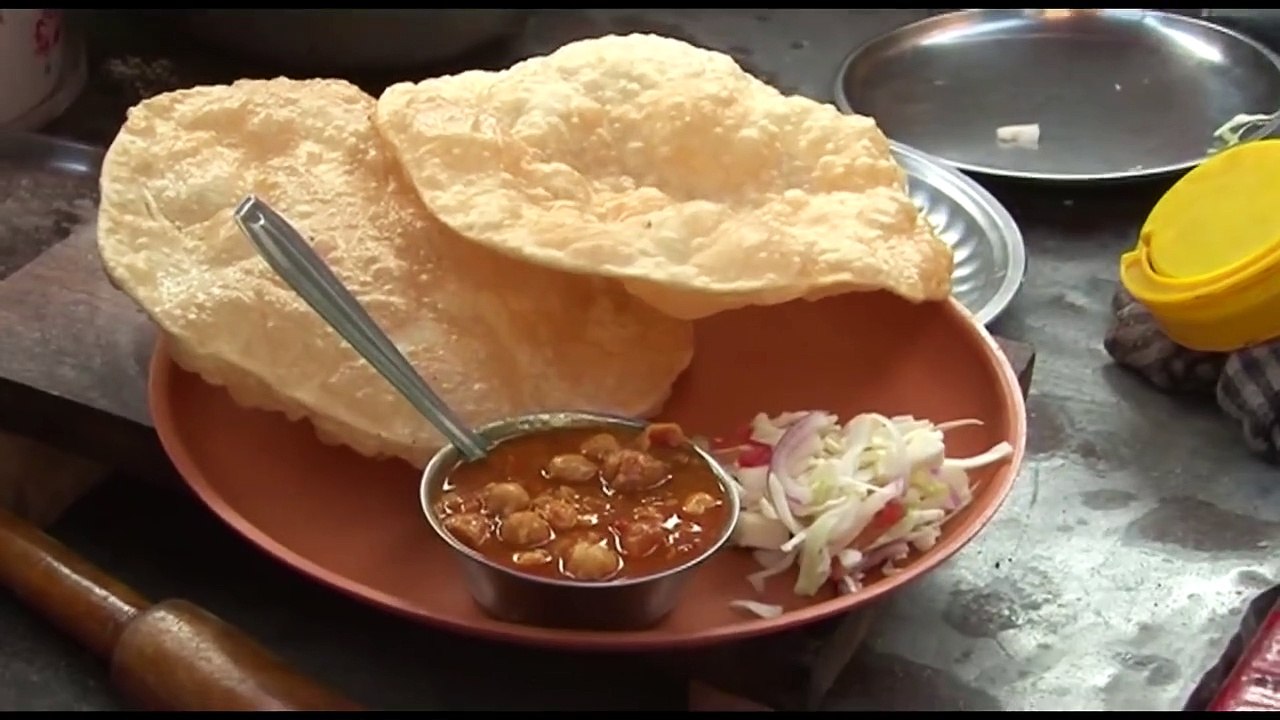 street food gujarat - breakfast food - puri shak - indian street food ...
