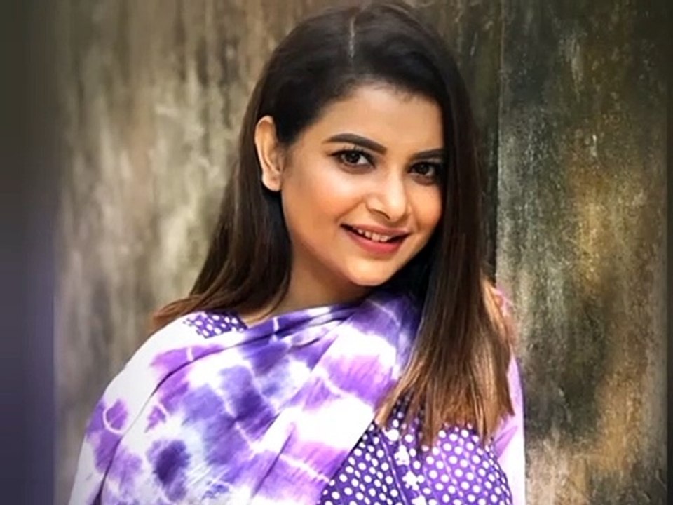 Natural Beauty Shabnam Faria - video Dailymotion