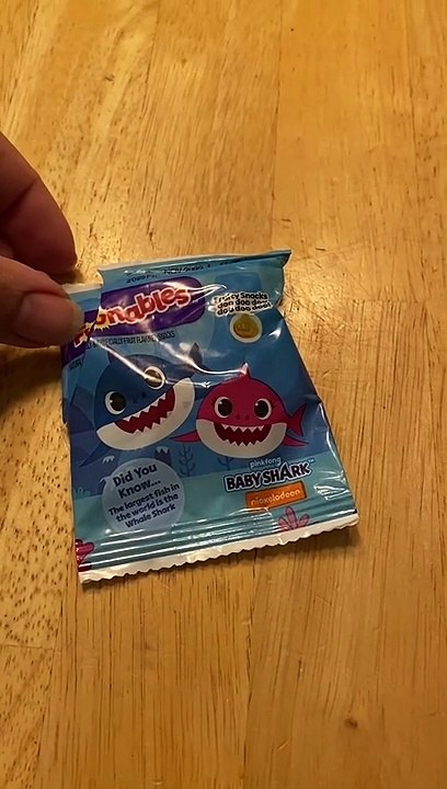 Baby Shark Funables fruit snacks - video Dailymotion
