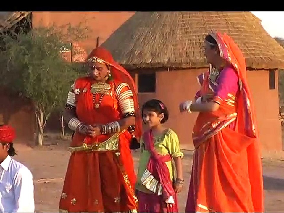 Ghoomar orignal rajasthani folk songs - video Dailymotion