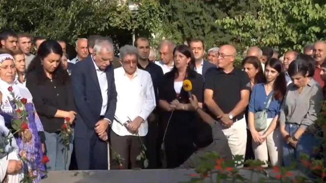 Musa Anter, Katledilişinin 30. Yıl Dönümünde Mezarı Başında Anıldı ...