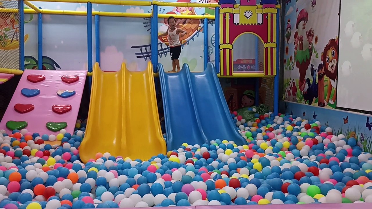 children's ball house - Video Dailymotion