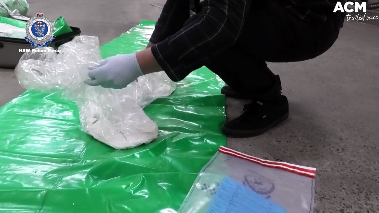 Five arrested, 80kg drugs, weapons, more than $1.7 million cash seized ...