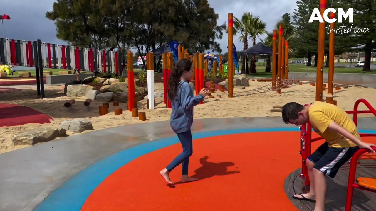 New play space at Reddall Reserve - Illawarra Mercury - video Dailymotion