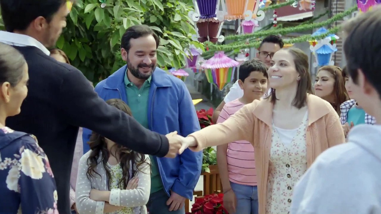 Luz Irene cambia la vida de don Eladio - La Rosa de Guadalupe - Una luz ...