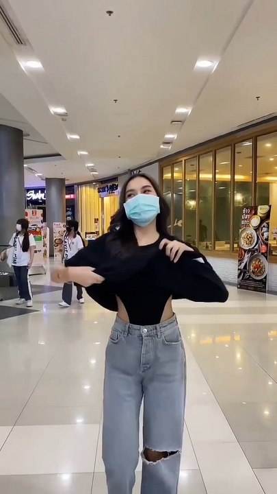 viral cewek buka baju di mall - Video Dailymotion