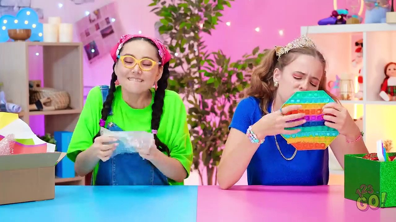 DIY FIDGET TOYS IDEAS Satisfying And Relaxing by 123 GO! - video ...