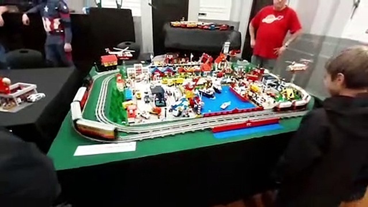 Sheffield Brickfest: Mechanical lego builds wow crowds on events return ...