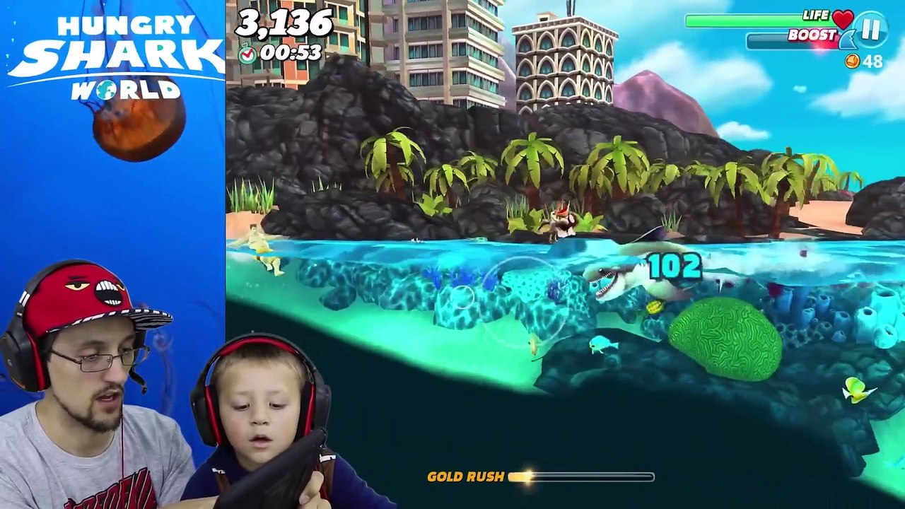 HUNGRY SHARK WORLD! MegaMouth Sharks' Eat Everything, Even BOMBS ...